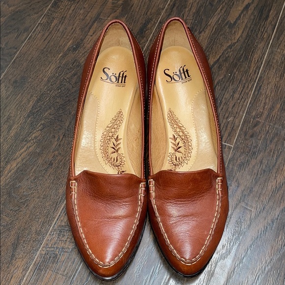 Sofft | Shoes | Womens Sofft Leather Heel Loafers | Poshmark